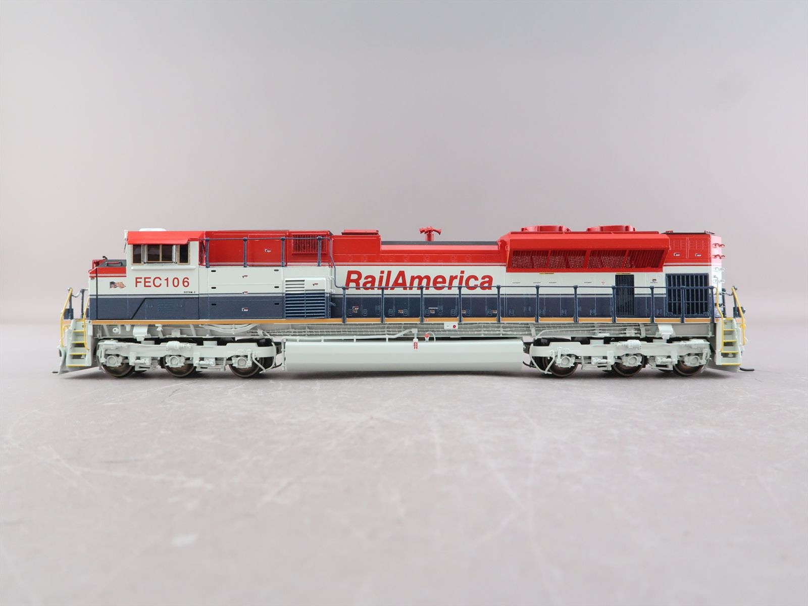 HO Brass Model - OMI AA-1607-1 FEC Florida East Coast SD70M-2 Isolated Cab #106 - F/P - 2009 Run ...