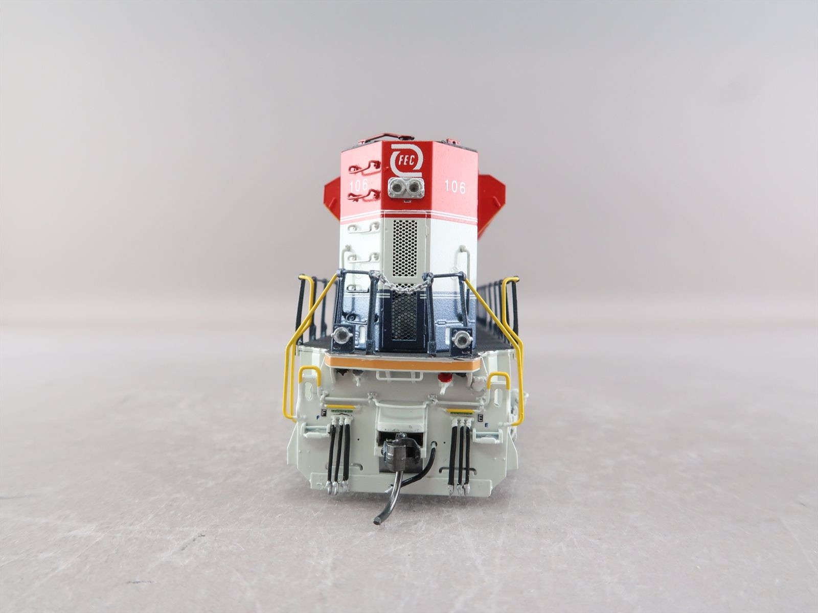 HO Brass Model - OMI AA-1607-1 FEC Florida East Coast SD70M-2 Isolated Cab #106 - F/P - 2009 Run ...