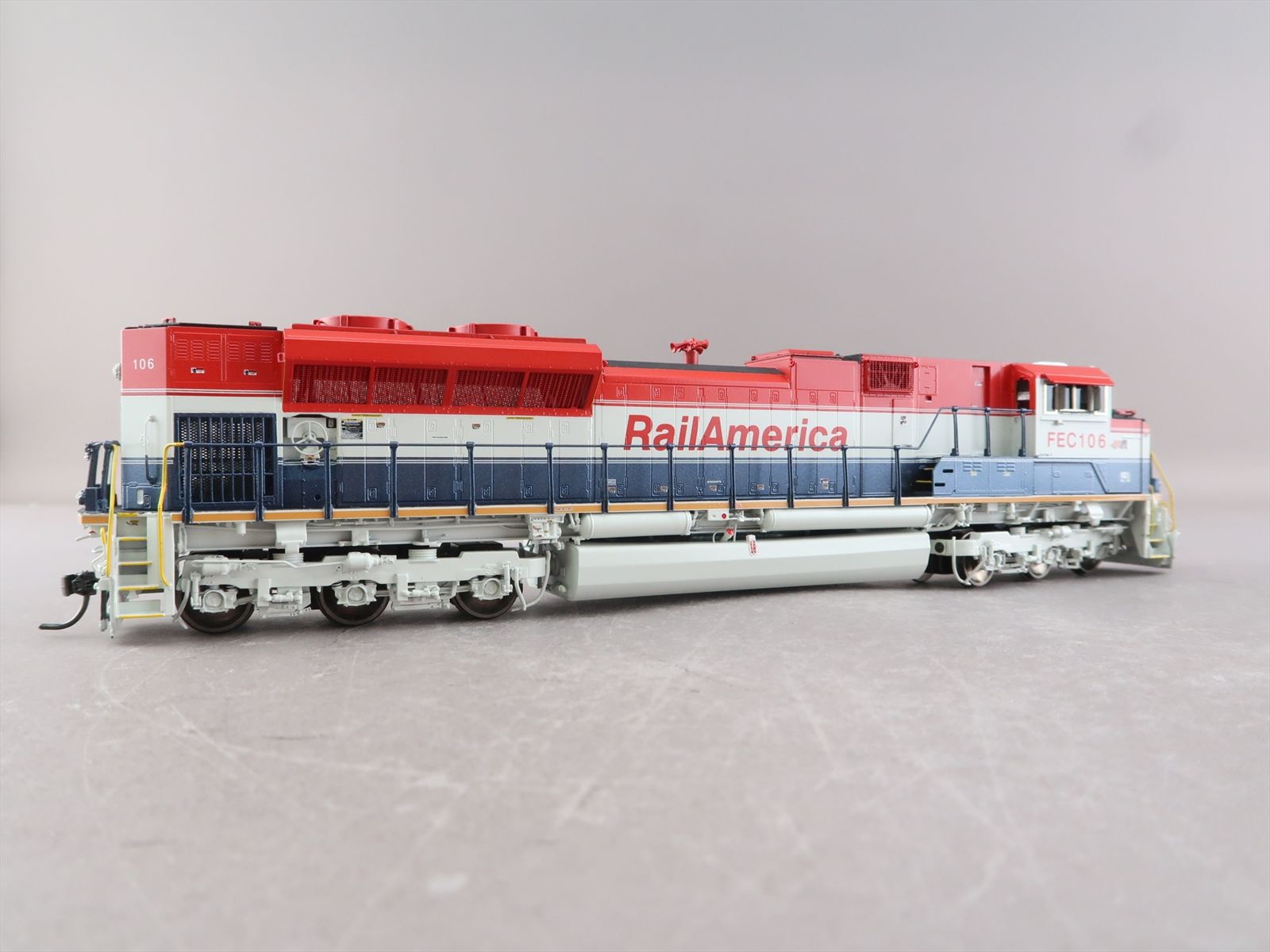 HO Brass Model - OMI AA-1607-1 FEC Florida East Coast SD70M-2 Isolated Cab #106 - F/P - 2009 Run ...