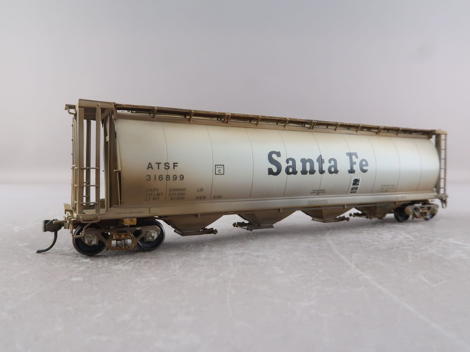 HO Brass Model - OMI 3115 AT&SF Santa Fe Cylindrical Covered Grain ...