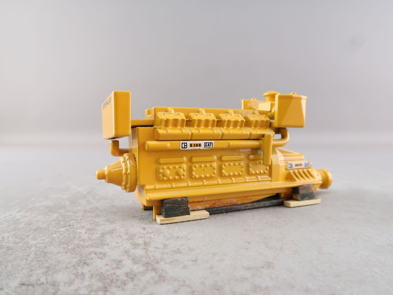 1:50 Diecast Model - Caterpillar Marine Caterpillar - JOAL