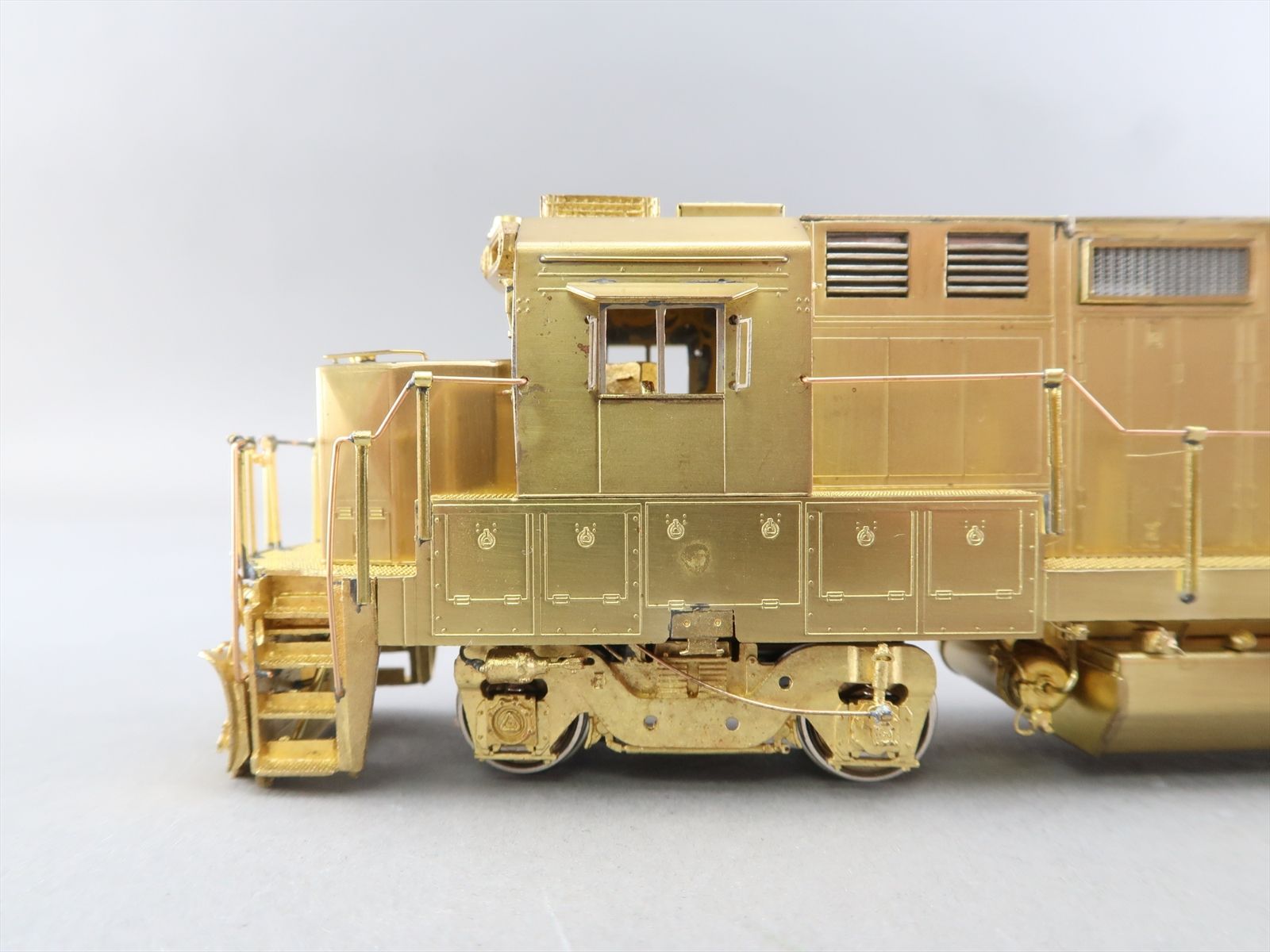 HO Brass Model - OMI 5134 SP Southern Pacific Dash 8-B39 B39-8 #8000 - 8039 - Unpainted - 1993 ...