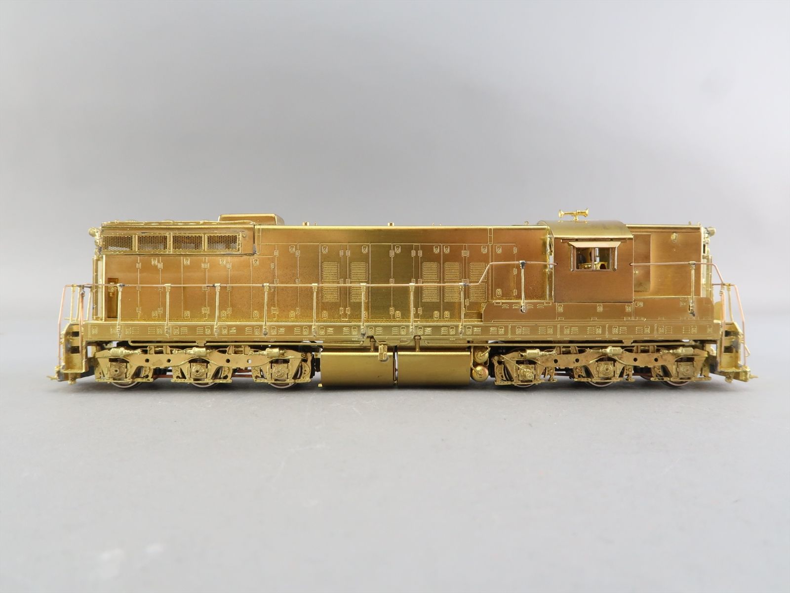 HO Brass Model - OMI 5162 C&NW Chicago & Northwestern SD7 #1660 - 1664 ...