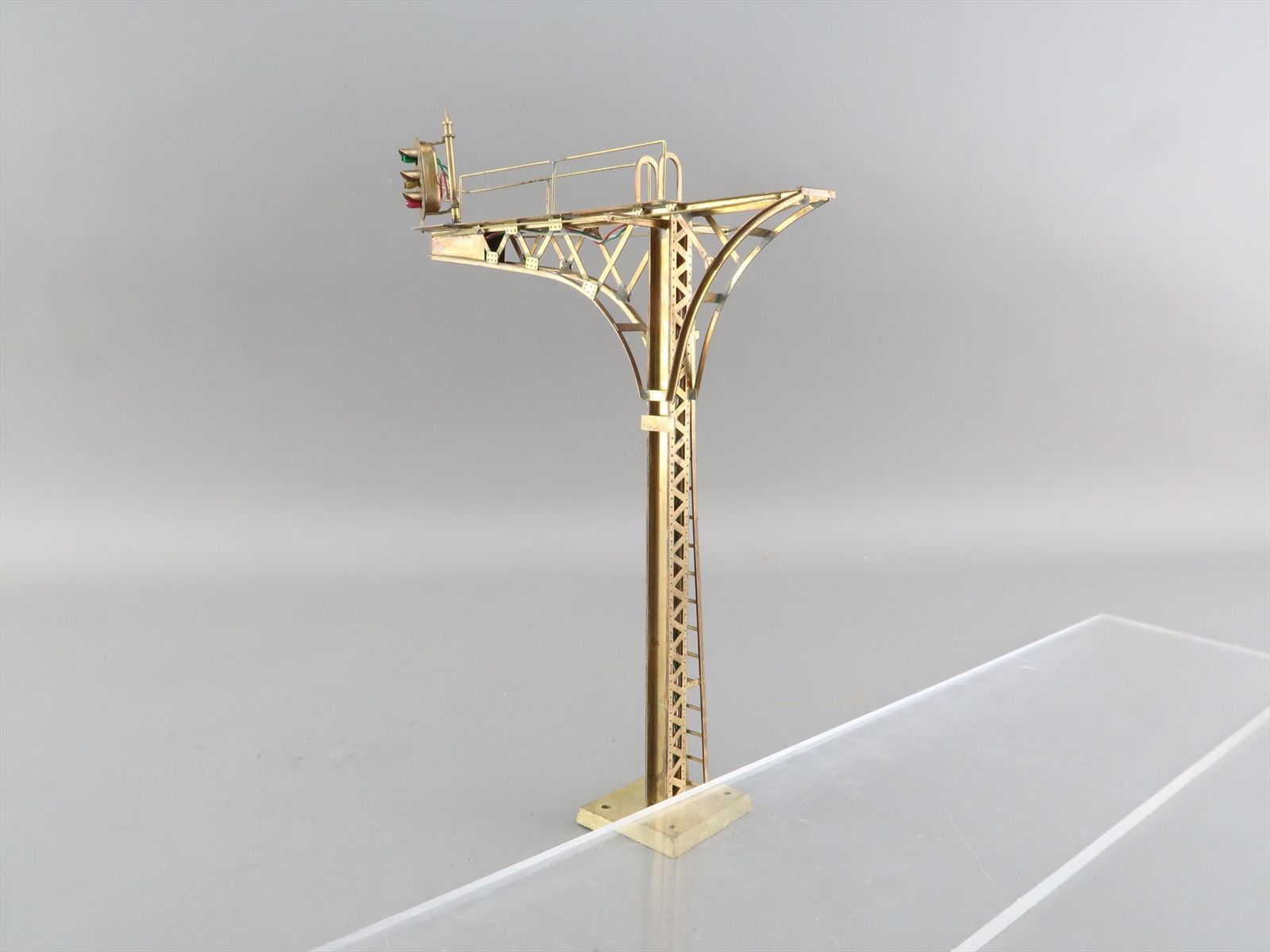 O Brass Model - MG Max Gray Cantilever Signal Bridge - Unpainted - Lights Installed - KTM