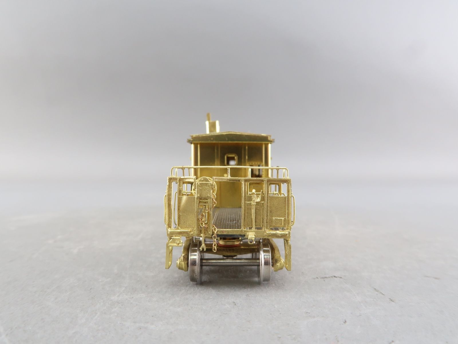 HO Brass Model - OMI 1285 Milwaukee Road B-W Bay Window Long Caboose ...