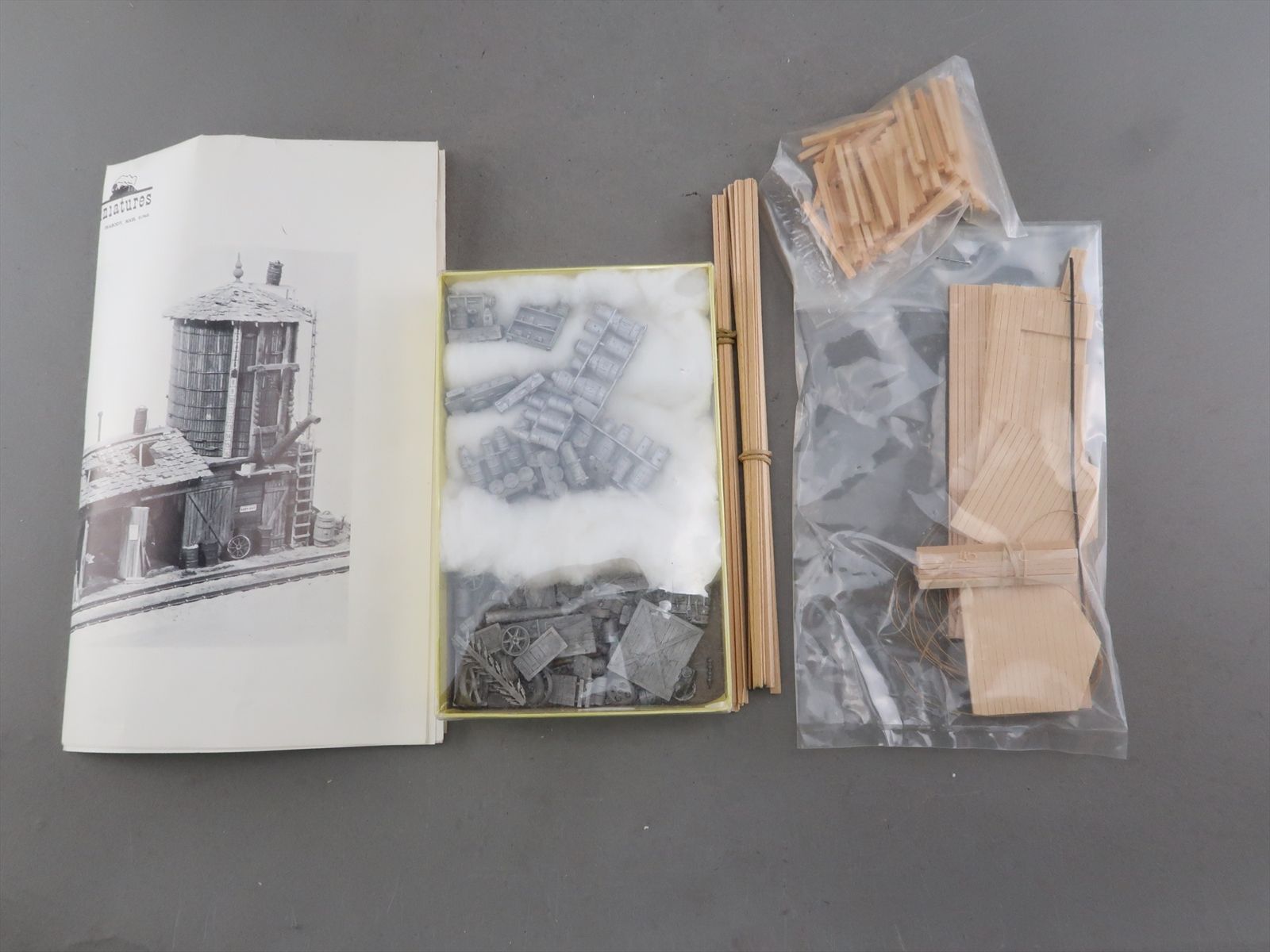 HO Scale Craftsman - FSM Fine Scale Miniatures Kit 125 Water Tank ...