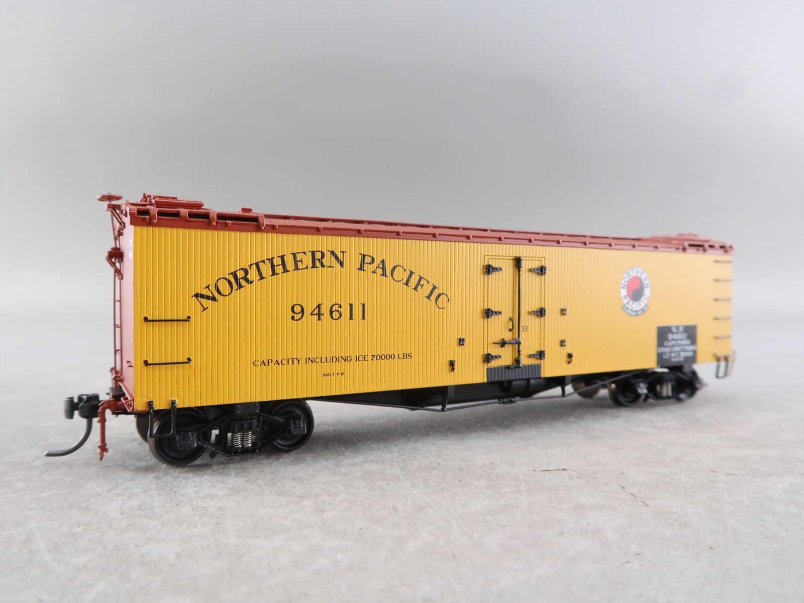 HO Brass Model - W&R NP Northern Pacific Reefer Version 1 Yellow #94611 ...