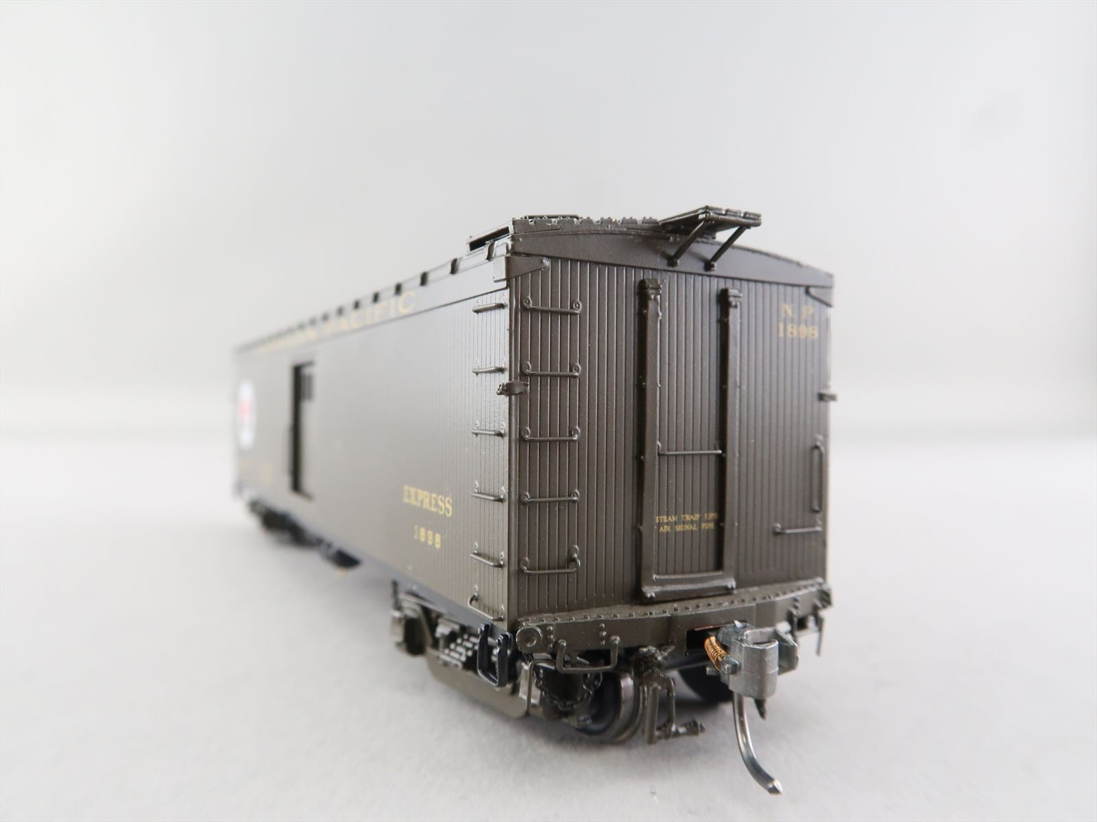 HO Brass Model - W&R NP Northern Pacific Express Boxcar Version 2 ...