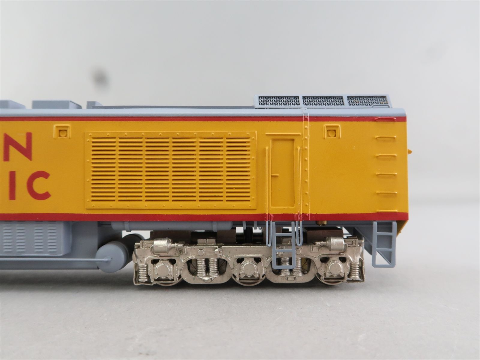 HO Brass Model - UTAO WAKI HANDBUILT UP Union Pacific 8500 HP 3 Unit ...