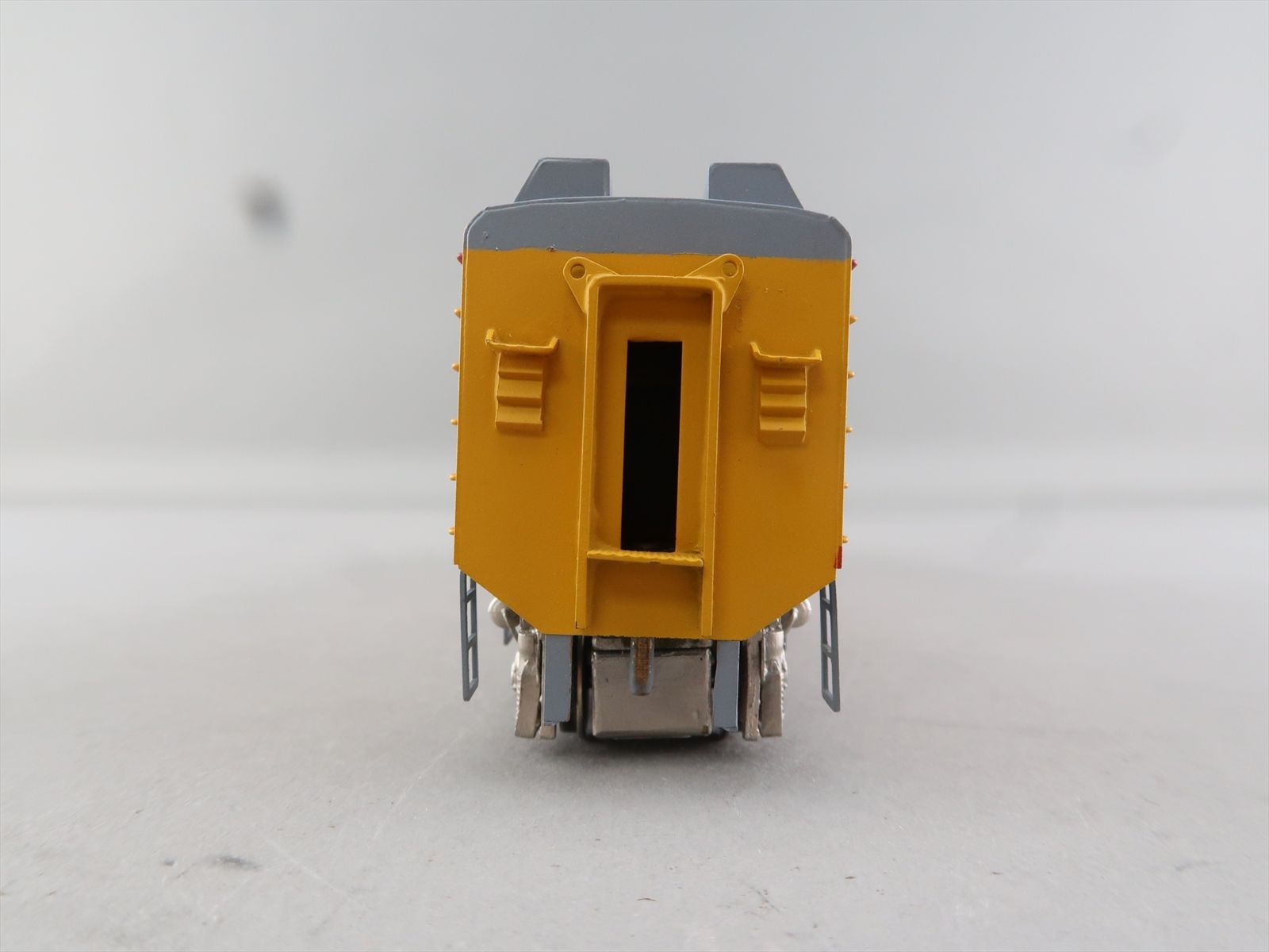 HO Brass Model - UTAO WAKI HANDBUILT UP Union Pacific 8500 HP 3 Unit ...