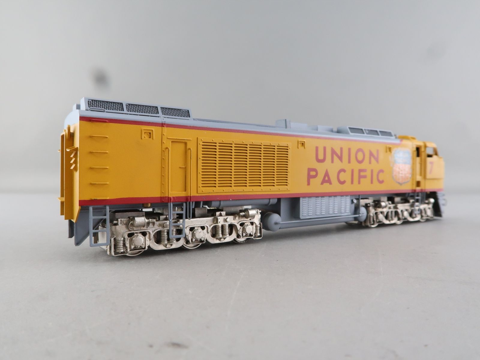 HO Brass Model - UTAO WAKI HANDBUILT UP Union Pacific 8500 HP 3 Unit ...