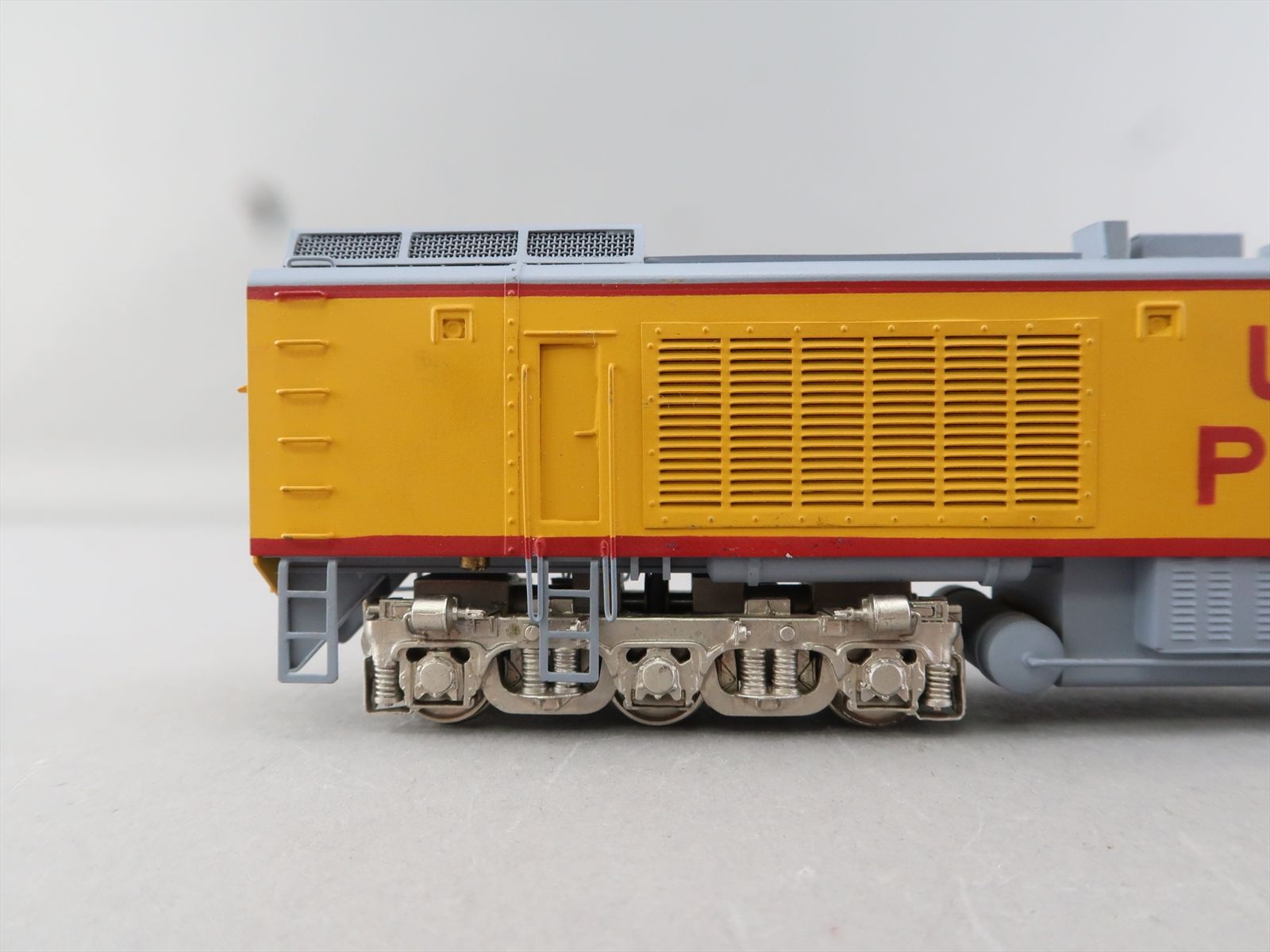 HO Brass Model - UTAO WAKI HANDBUILT UP Union Pacific 8500 HP 3 Unit ...