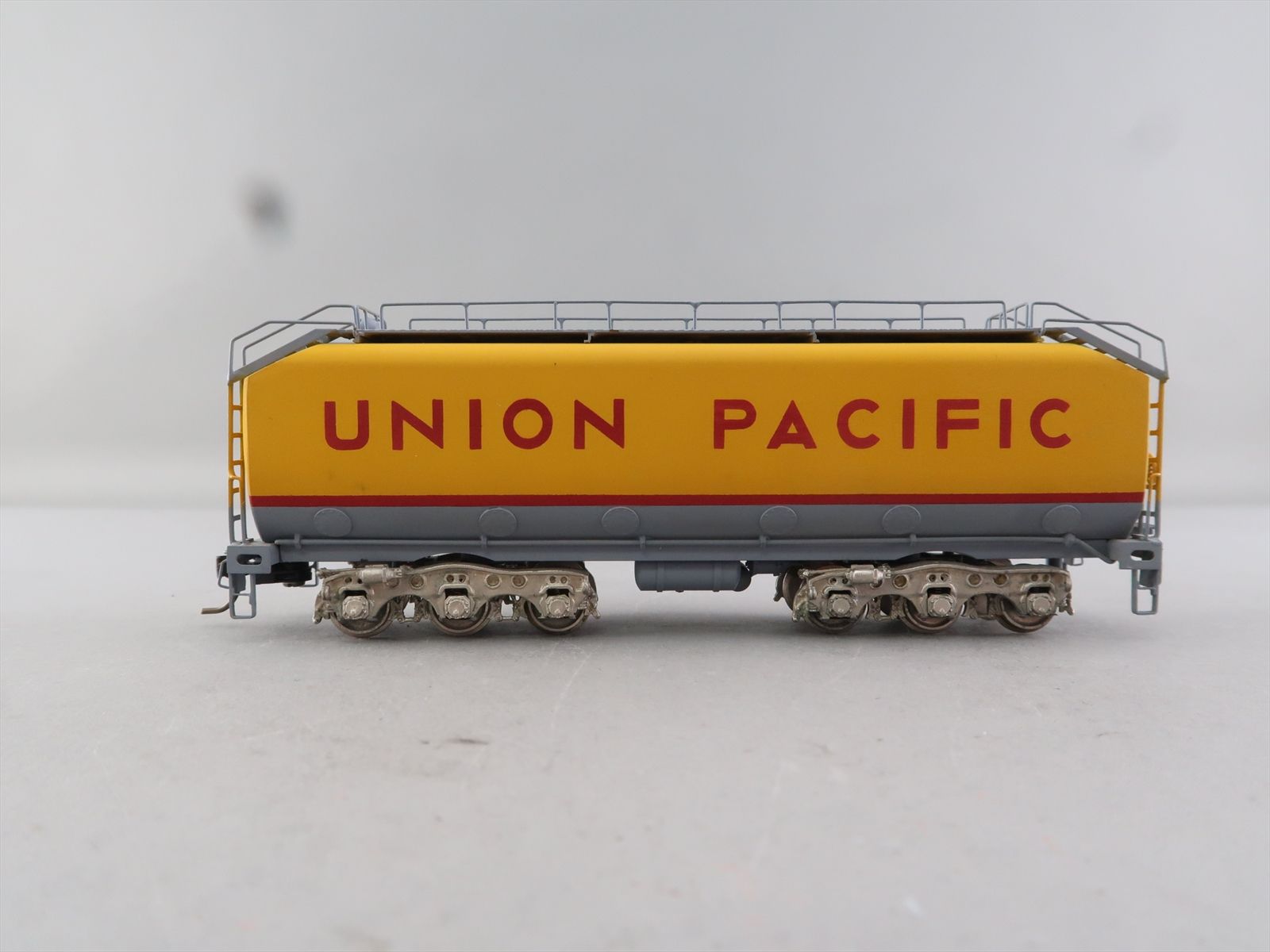 HO Brass Model - UTAO WAKI HANDBUILT UP Union Pacific 8500 HP 3 Unit ...
