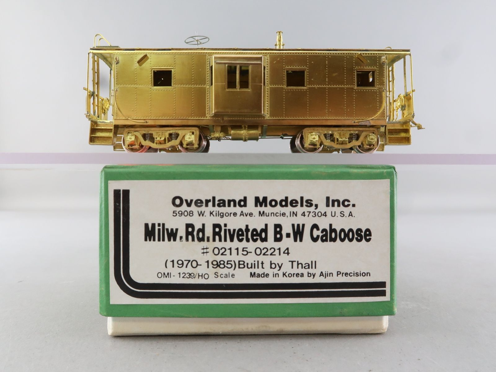 HO Brass Model - OMI 1239 Milwaukee Riveted B-W Bay Window Caboose ...