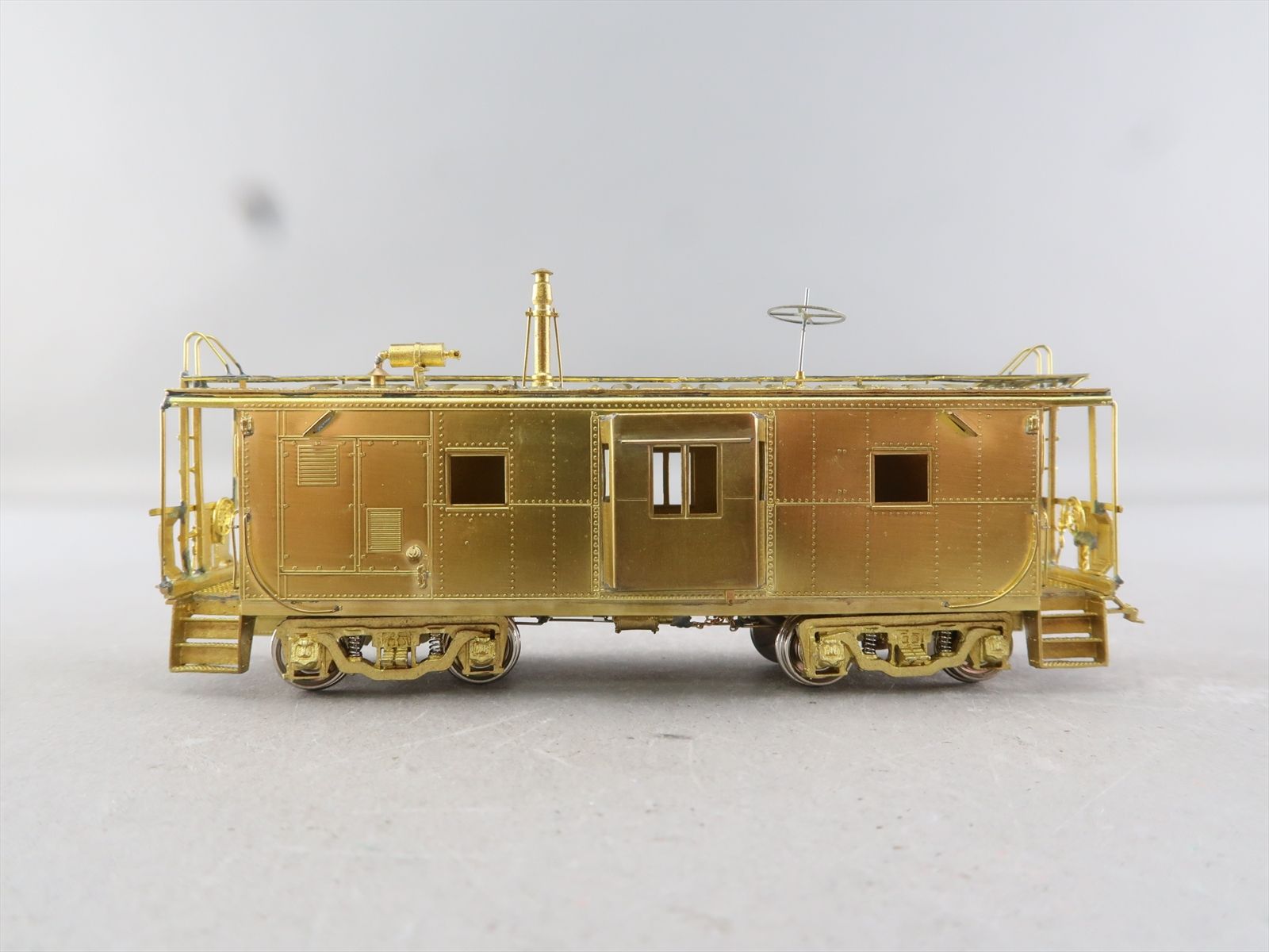 HO Brass Model - OMI 1239 Milwaukee Riveted B-W Bay Window Caboose ...