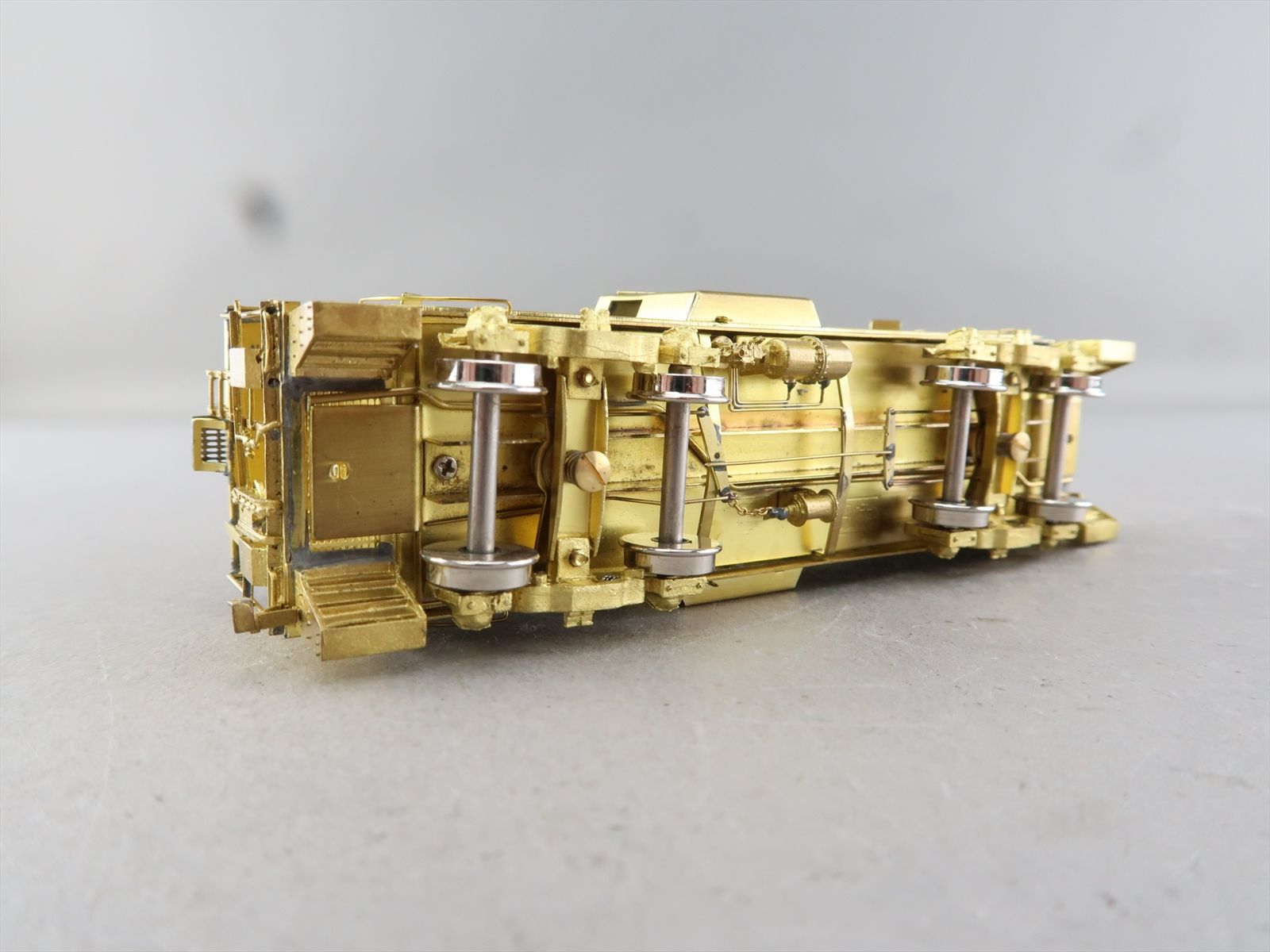 HO Brass Model - OMI 1239 Milwaukee Riveted B-W Bay Window Caboose ...