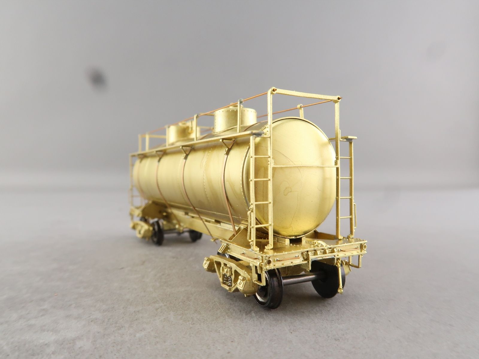 HO Brass Model - W&R AC&F 10000 Gallon High Walkway Two 2 Dome Tank Car ...