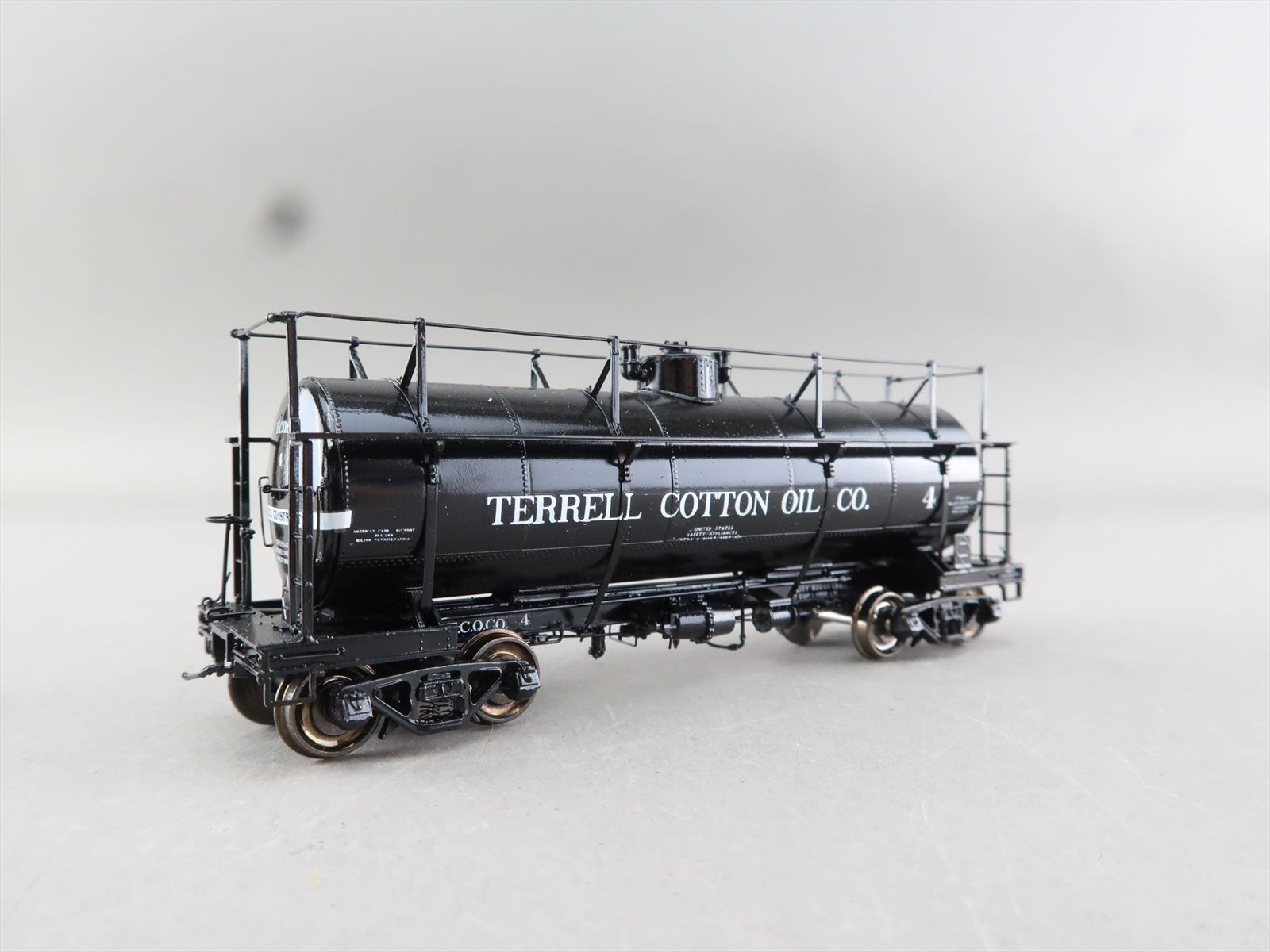 HO Brass Model - W&R Pressed Steel Car Co. High Walkway Tank Car One ...