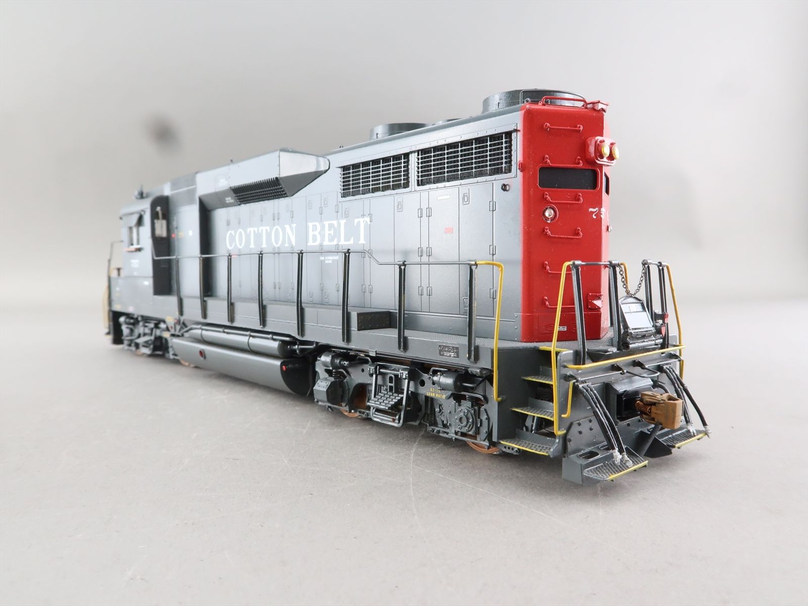 O Brass Model - OMI 0468 D&RGW as SSW Cotton Belt GP30 Phase II #757 - Custom - 1989 Run - Ajin
