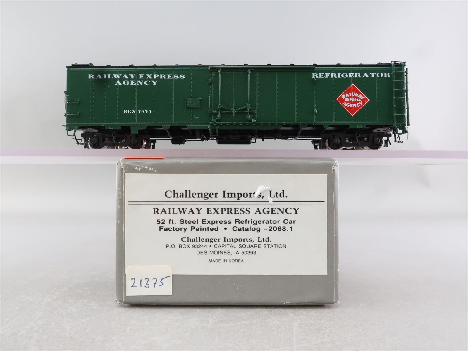 HO Brass Model - CIL 2068.1 REA Railway Express Agency 52' Reefer REX ...