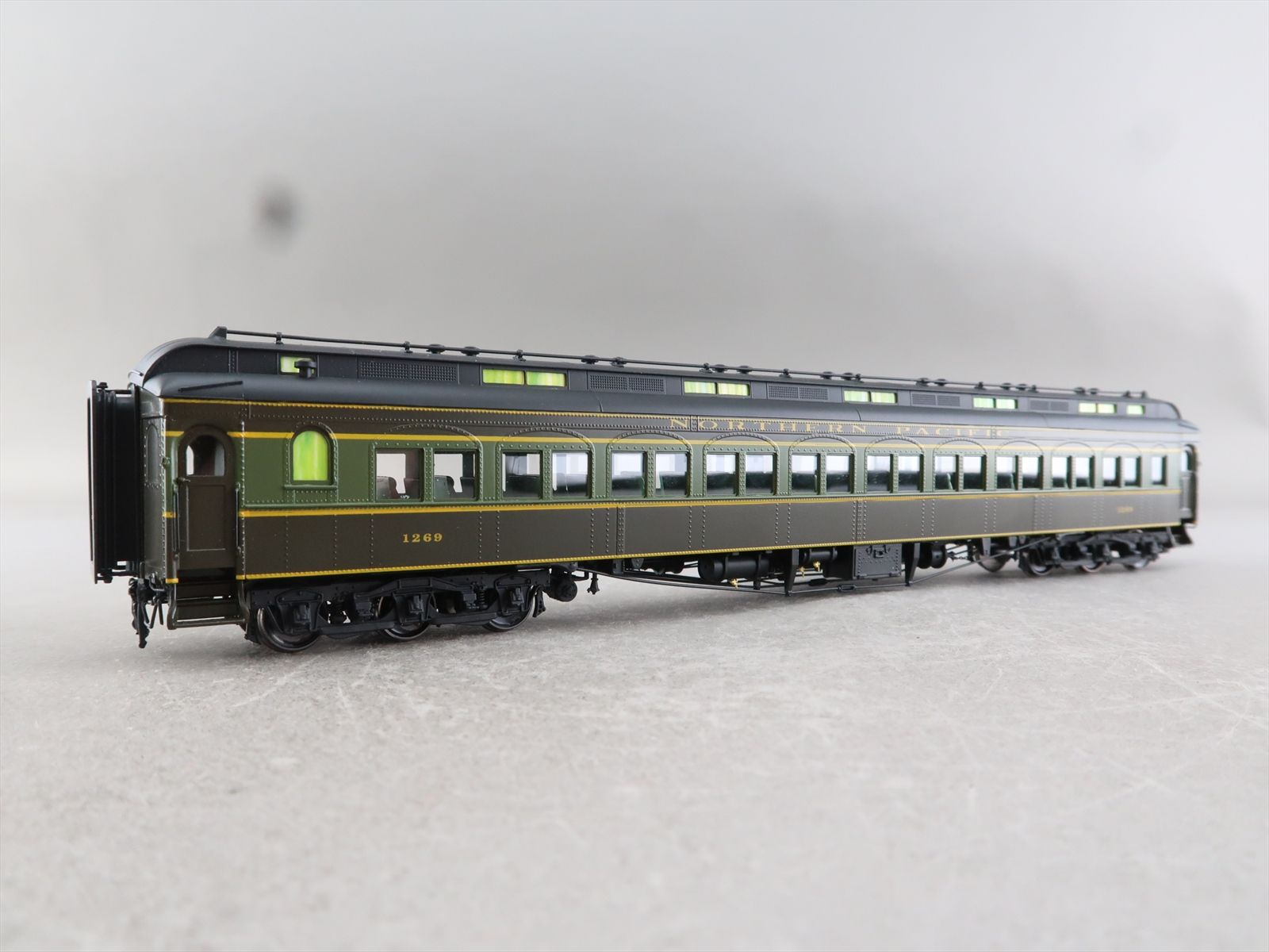 HO Brass Model - W&R NP Northern Pacific Coach 1946 NCL North Coast ...