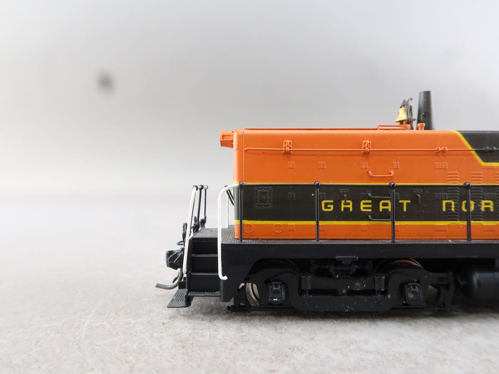 HO Brass Model - Oriental GN Great Northern EMD NW-2 Phase III Switcher ...