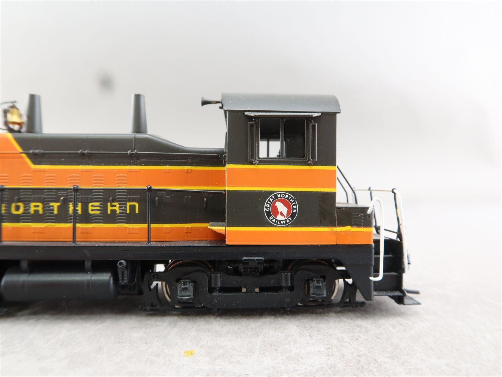 HO Brass Model - Oriental GN Great Northern EMD NW-2 Phase III Switcher ...