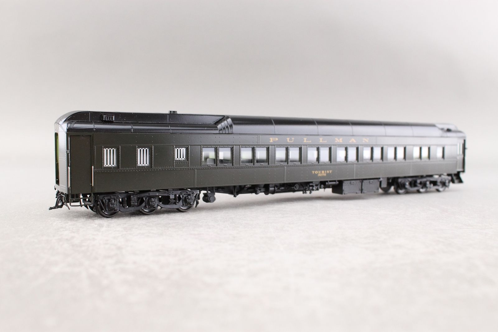 HO Brass Model - TCY 1407a 14 Section Pullman Tourist Sleeper #3076 - F ...
