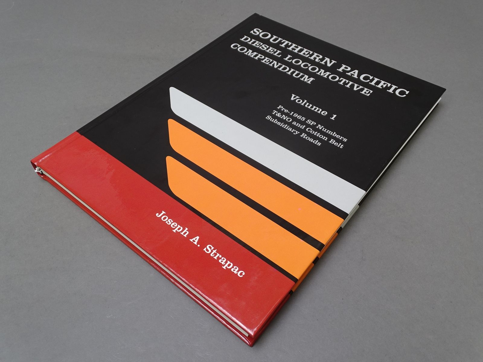 Railroad Book - Southern Pacific Diesel Locomotive Compendium, Volume 1 ...