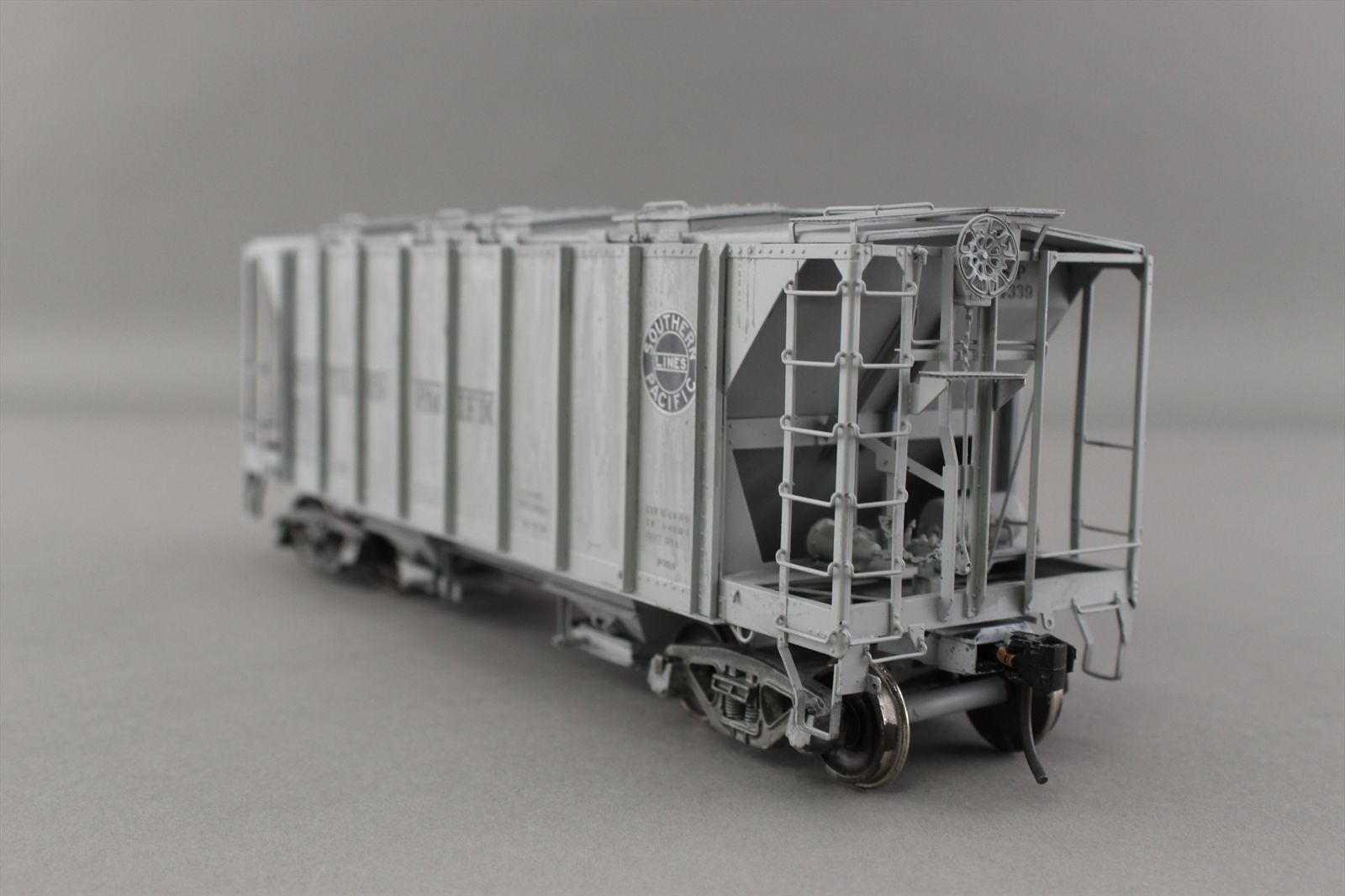 O Brass Model - OMI 0733 SP Southern Pacific ACF 2-Bay Covered Hopper w ...