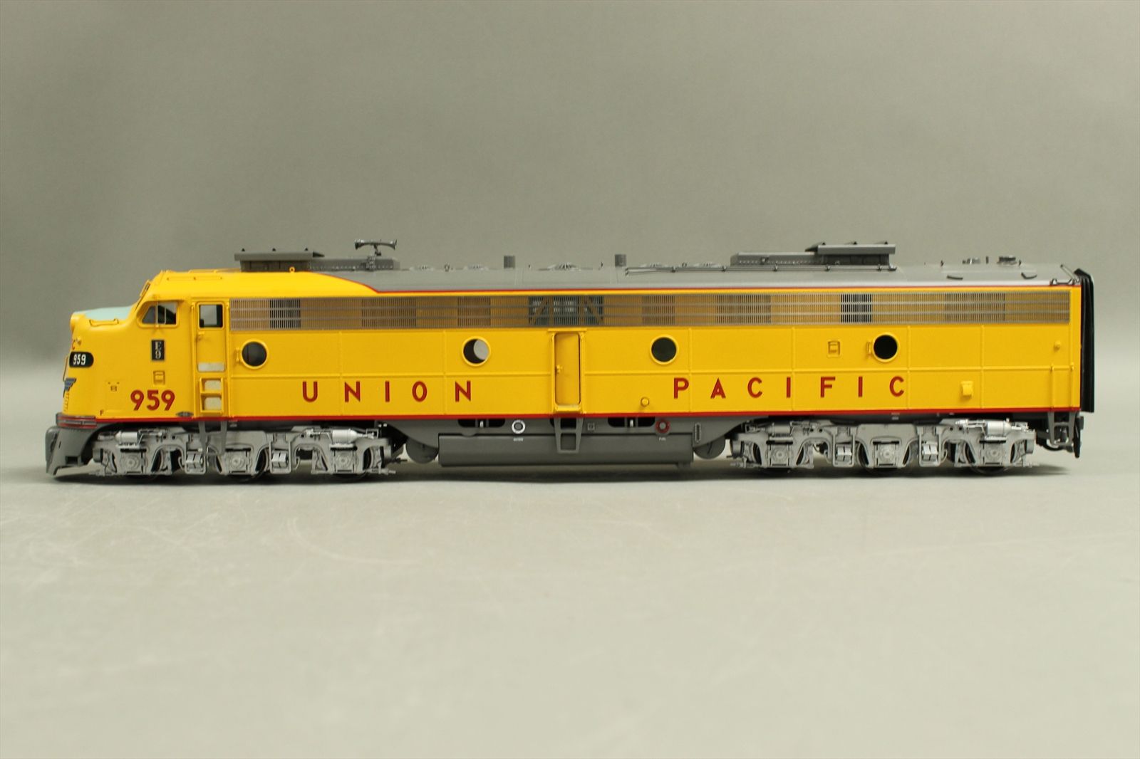 O Brass Model - Key UP Union Pacific Streamliner EMD E9 E9A E9B A-B Set ...