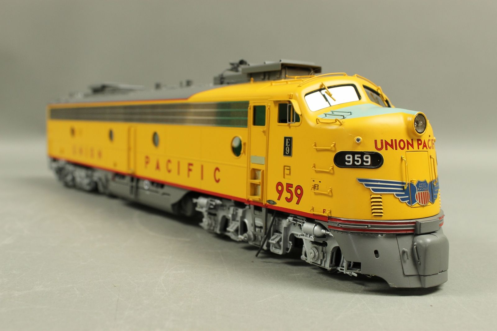 O Brass Model - Key UP Union Pacific Streamliner EMD E9 E9A E9B A-B Set ...