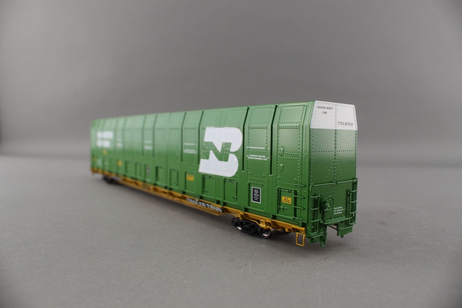 HO Brass Model - OMI 3010.2 BN Burlington Northern TTVX Trailer Train Vert-A-Pac Auto Carrier ...
