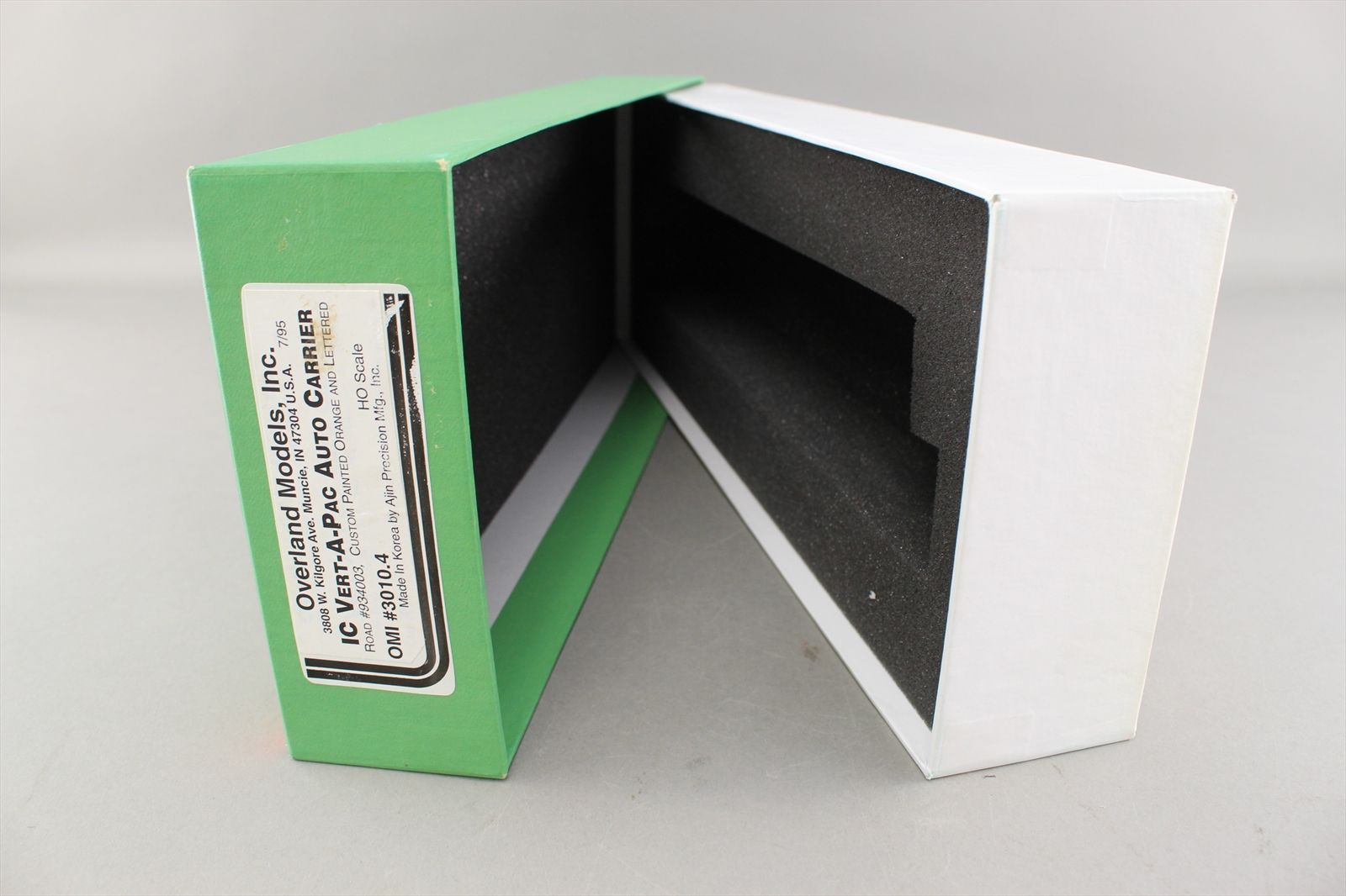 HO Brass Model - OMI 3010.4 IC Illinois Central Vert-A-Pac Auto Carrier ...