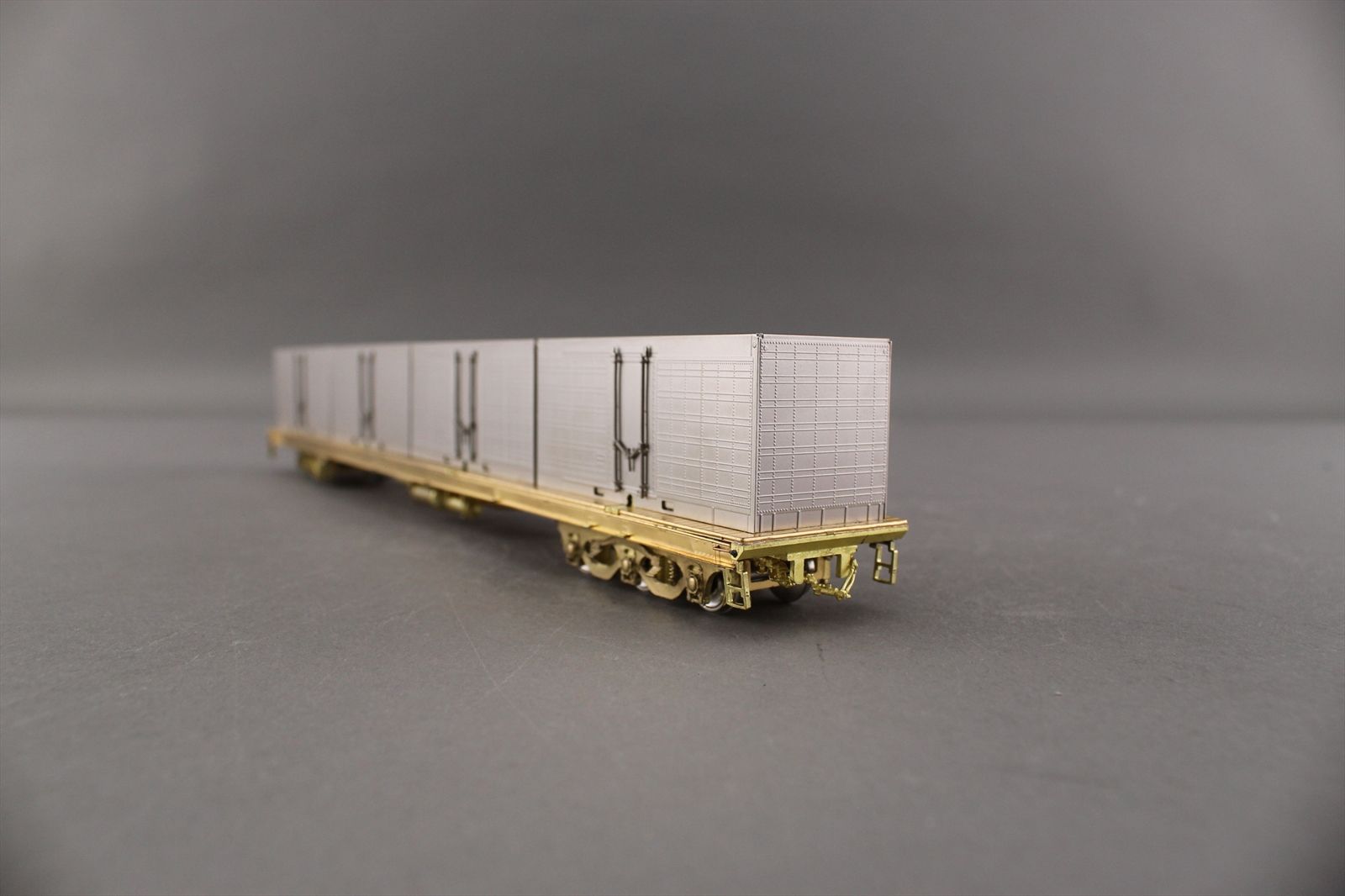 HO Brass Model - TCY 0447 AT&SF Santa Fe Mail Container Flat Car w/ 4 ...