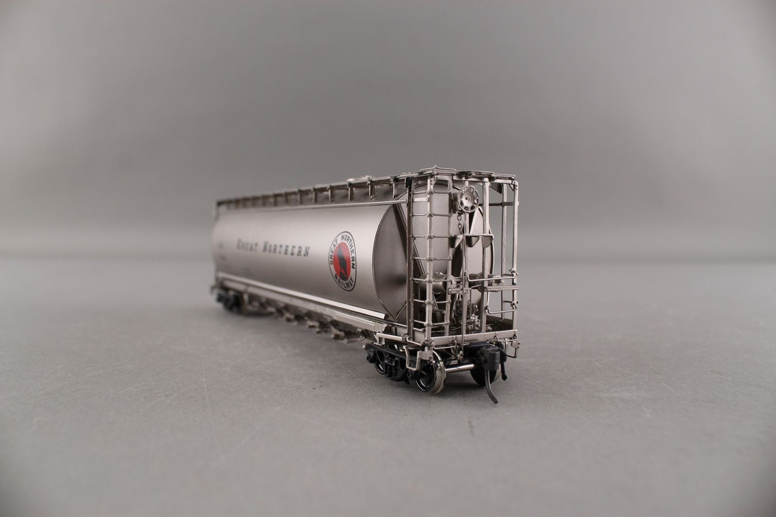 HO Brass Model - OMI 3269.1 GN Great Northern ACF Cylindrical Covered ...