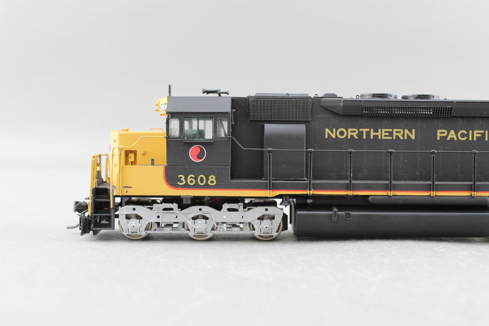 HO Brass Model - OMI 6078 NP Northern Pacific SD-45 #3608 - Custom ...