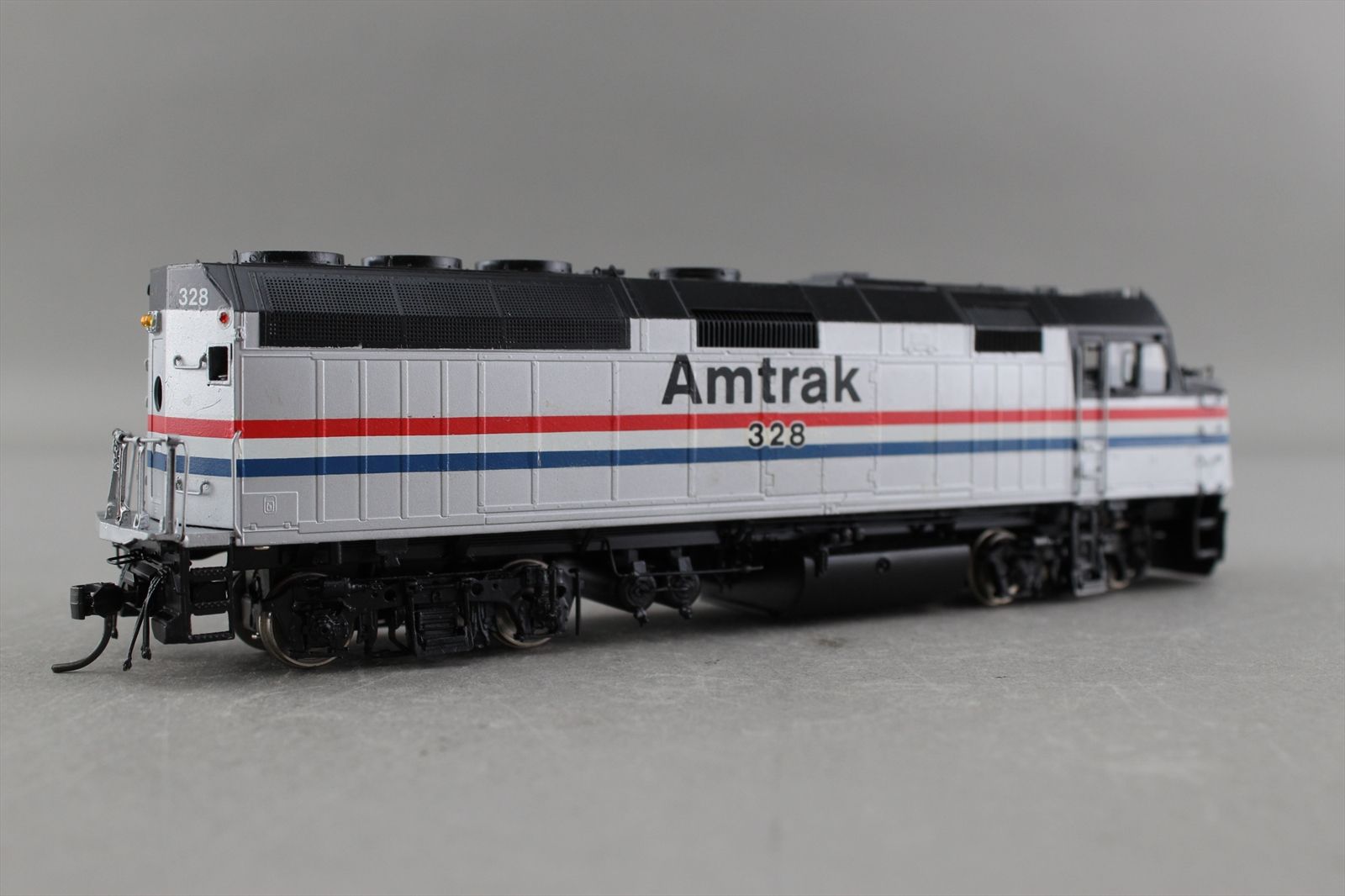 HO Brass Model - OMI 5891 Amtrak F40PH Phase 2 Diesel #328 Phase 2 ...