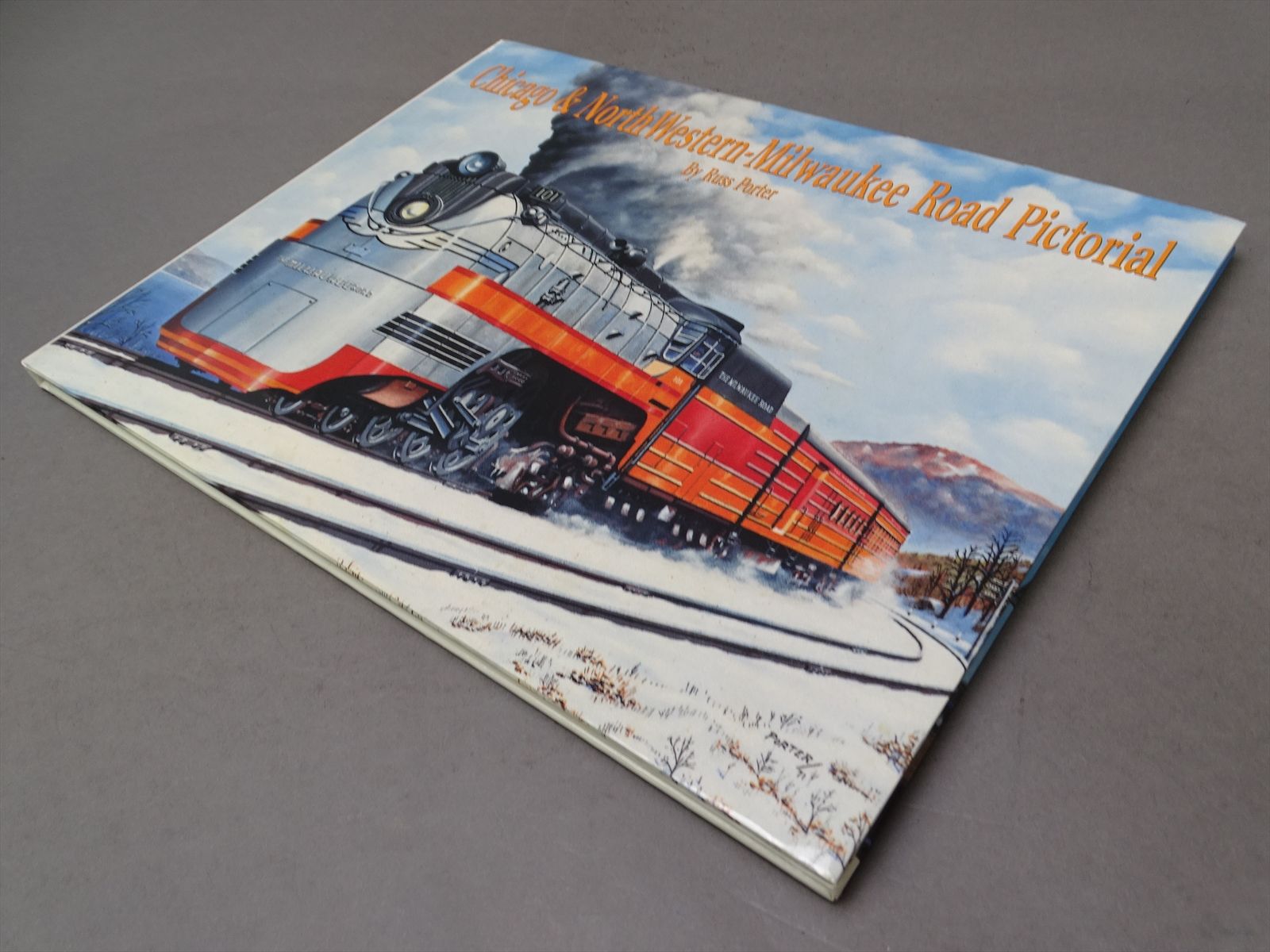 Railroad Book - Chicago & North Western-Milwaukee Road Pictorial - Russ ...