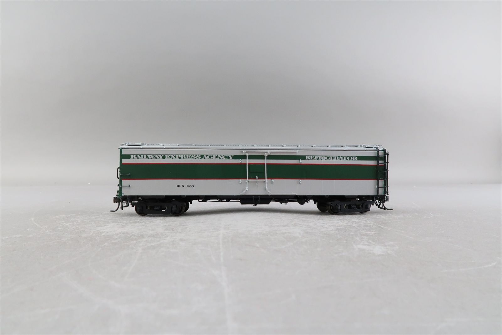HO Brass Model - CIL 2141.1 REA Railway Express Agency Reefer Steel ...