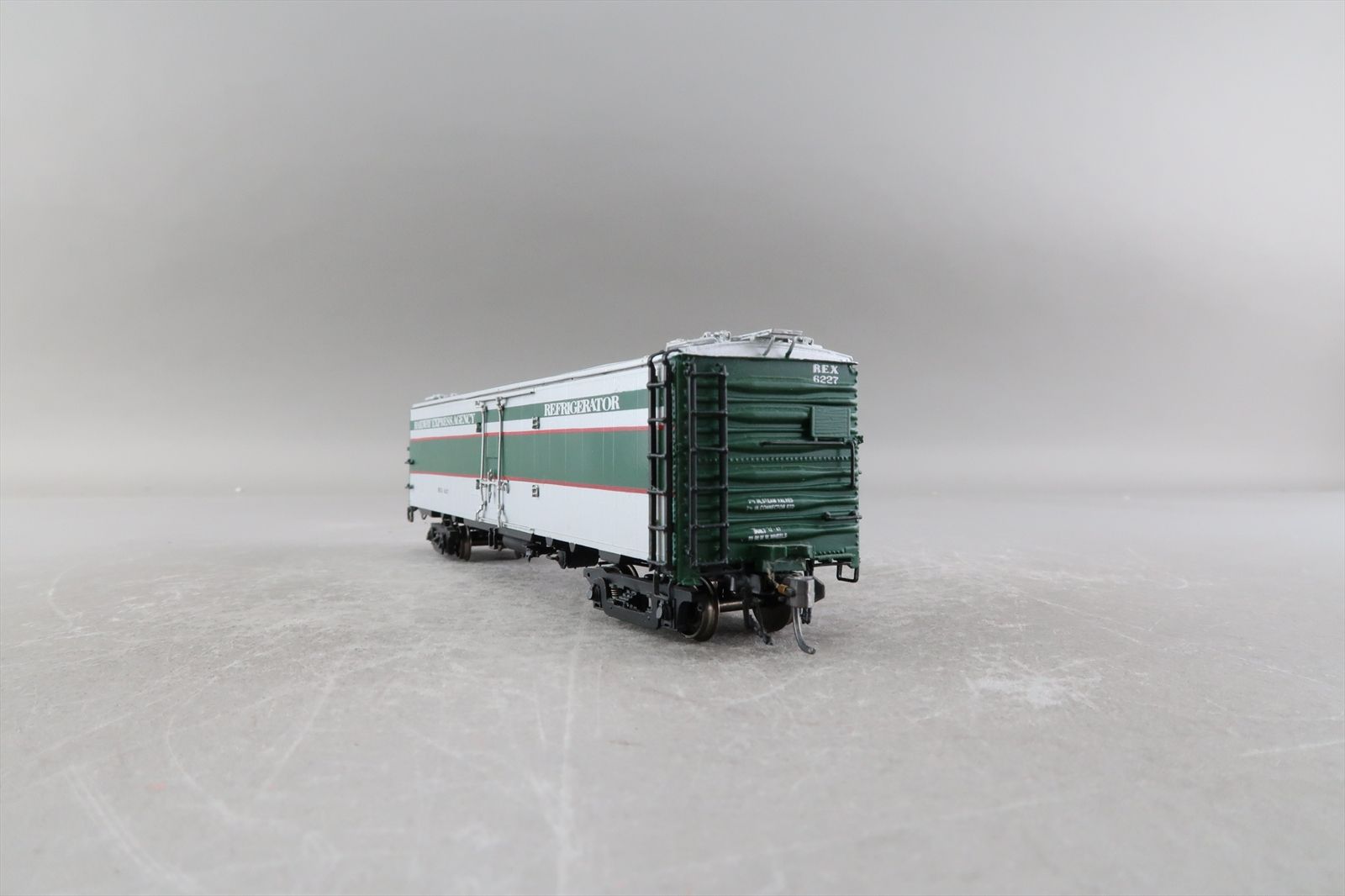HO Brass Model - CIL 2141.1 REA Railway Express Agency Reefer Steel ...