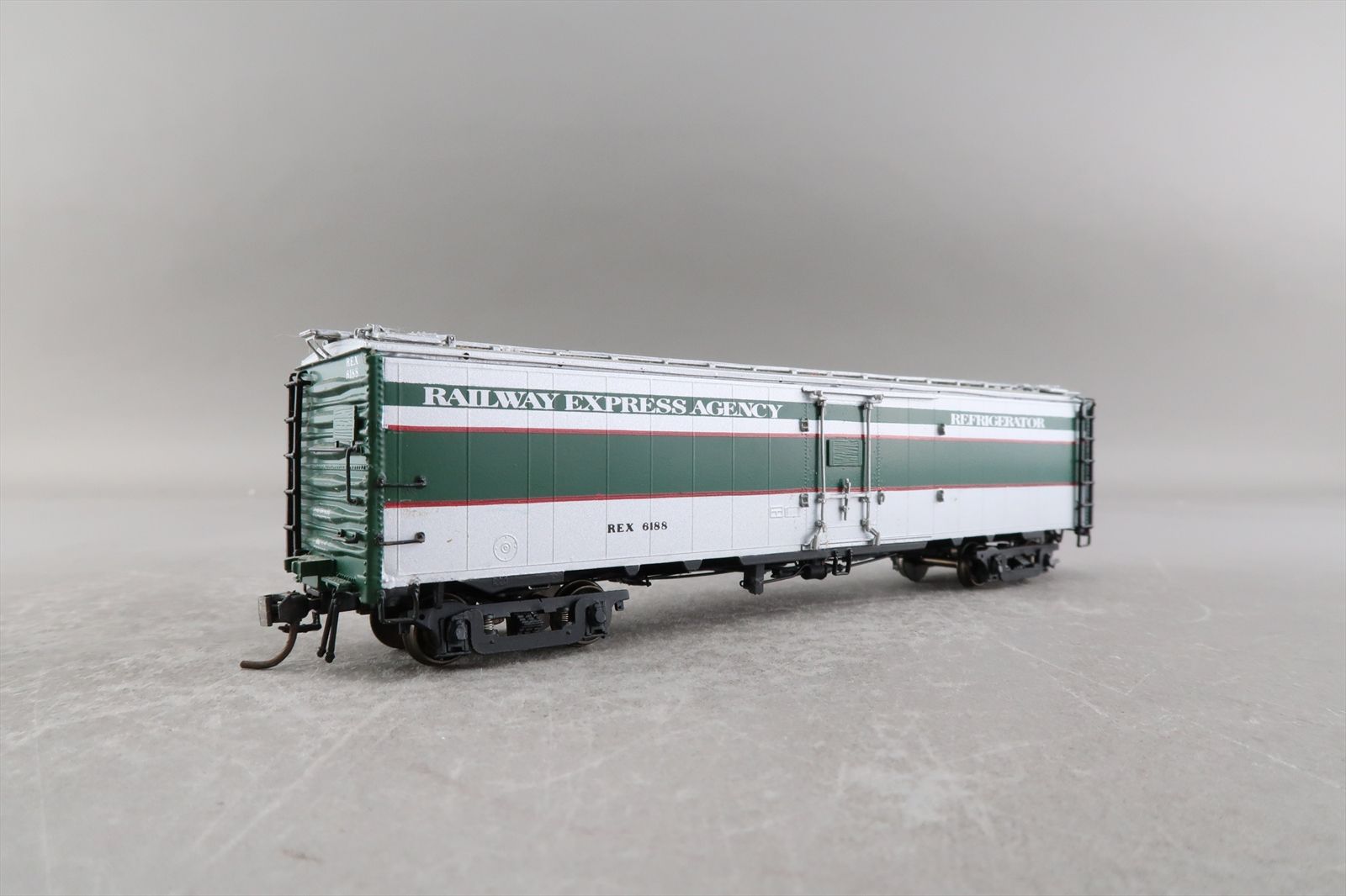 HO Brass Model - CIL 2141.1 REA Railway Express Agency Reefer Steel ...