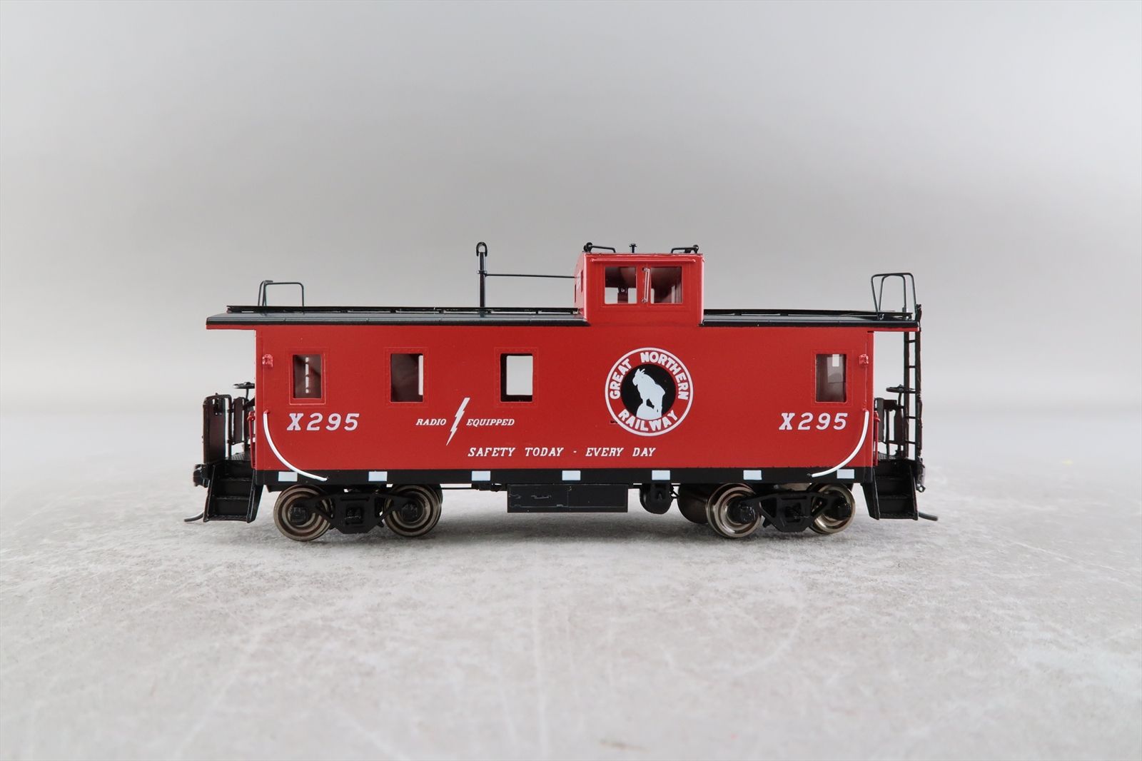 HO Brass Model - OMI 1237.1 GN Great Northern Steel Caboose 1949 Era # ...