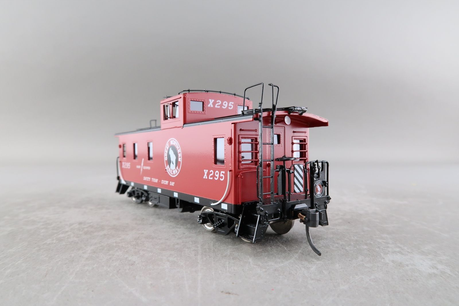 HO Brass Model - OMI 1237.1 GN Great Northern Steel Caboose 1949 Era # ...