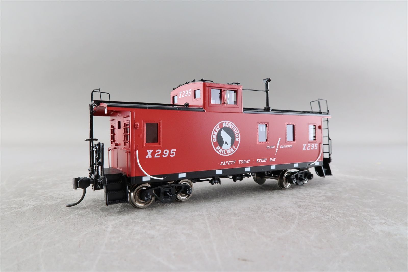 HO Brass Model - OMI 1237.1 GN Great Northern Steel Caboose 1949 Era # ...