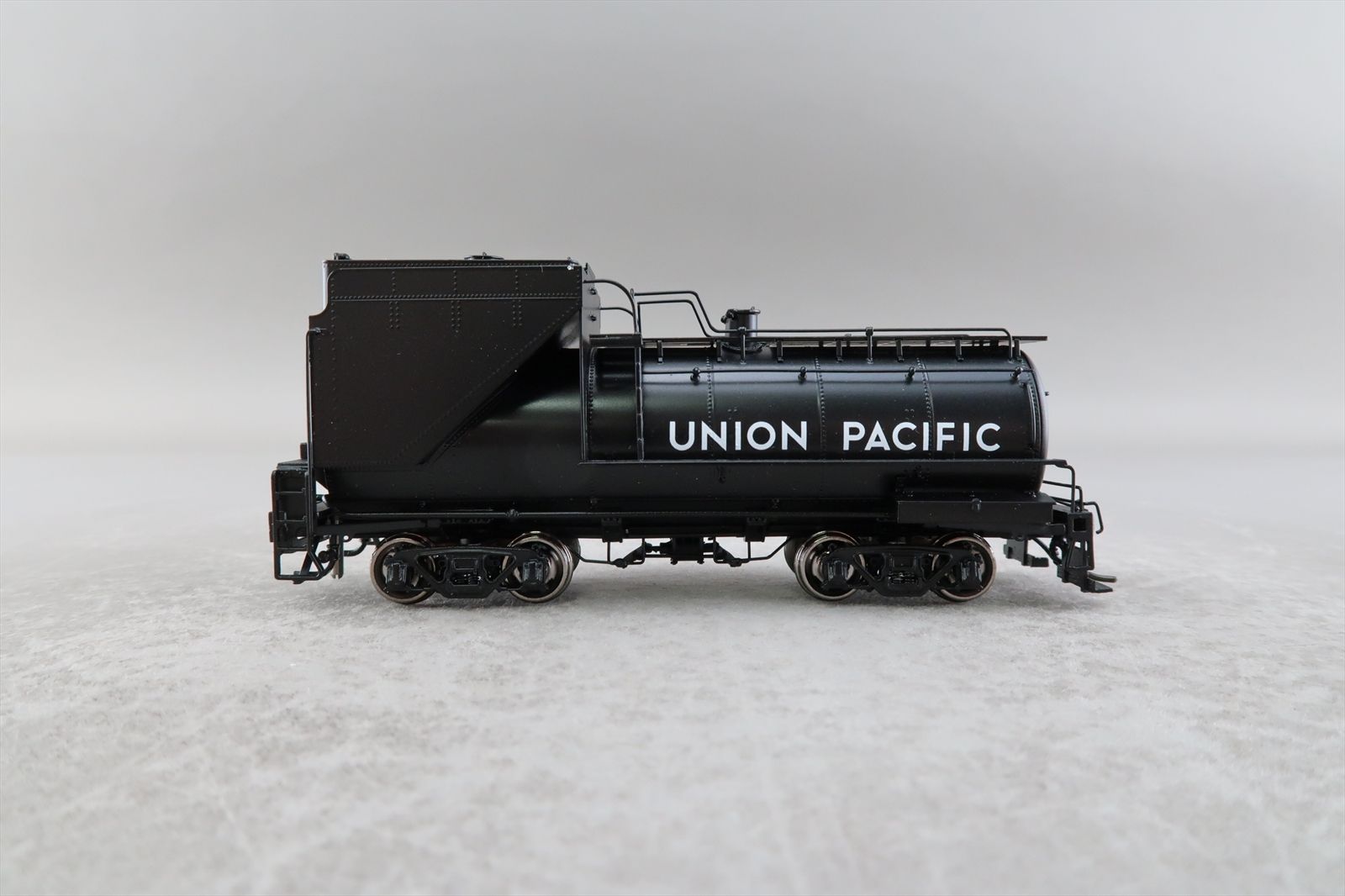 HO Brass Model - OMI AK-1007 UP Union Pacific 9000 Gallon Tender ONLY ...