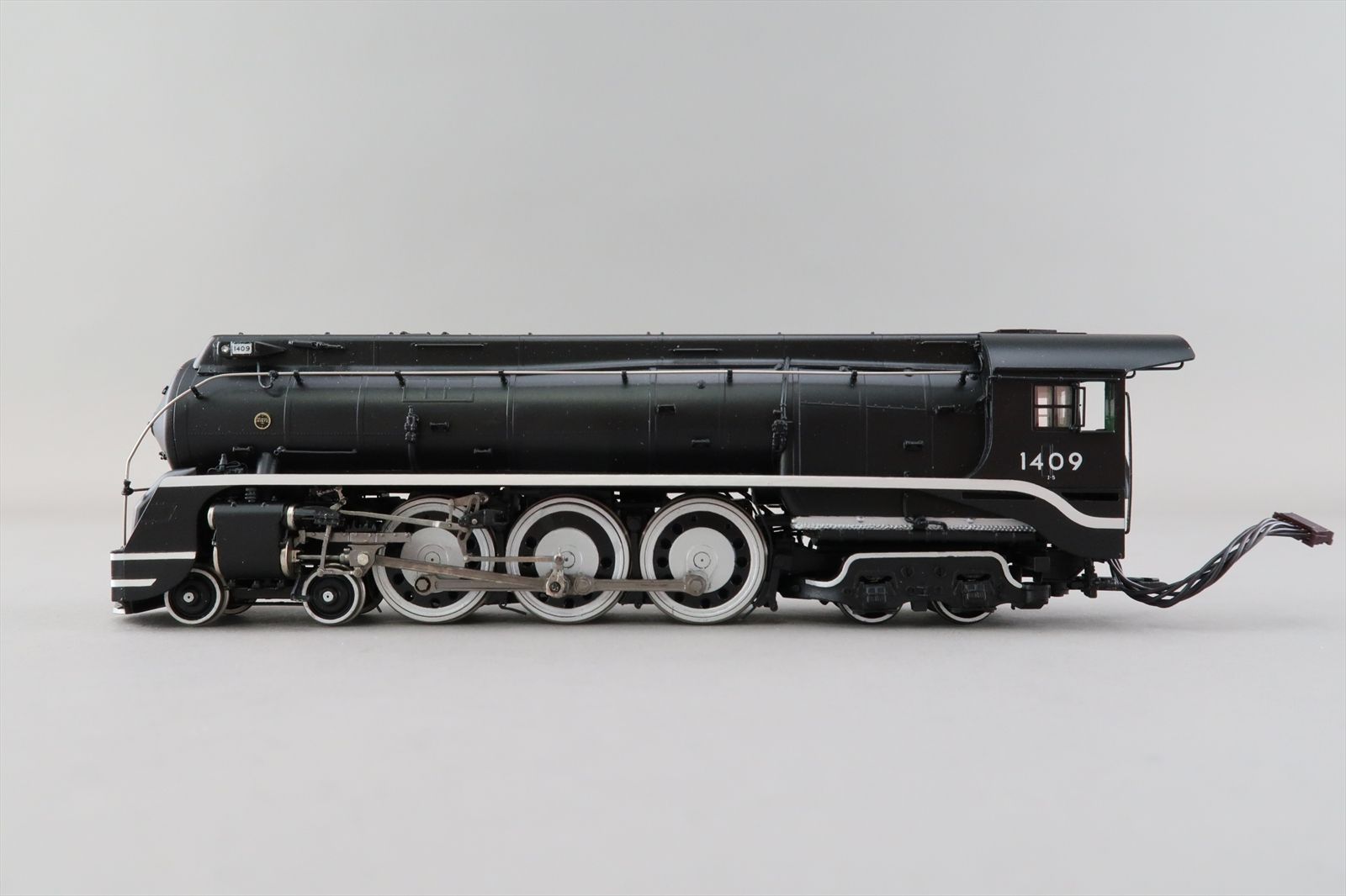HO Brass Model - BLI NH New Haven I-5 4-6-4 #1409 - F/P + DCC + Sound ...