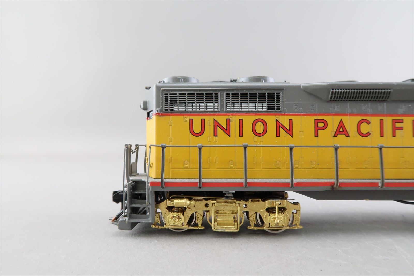 HO Brass Model - OMI 1815 UP Union Pacific EMD GP-35 Low Hood Dynamic ...