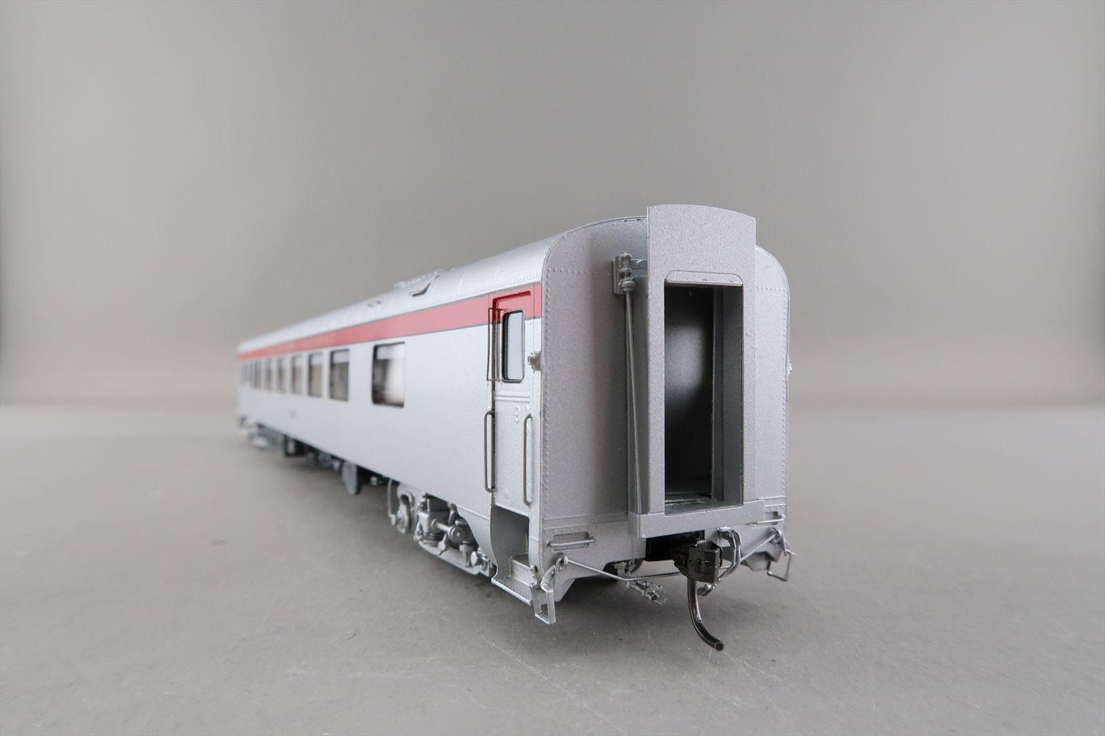 HO Brass Model - UTI 1018-2A SP Southern Pacific Business Train Coach ...