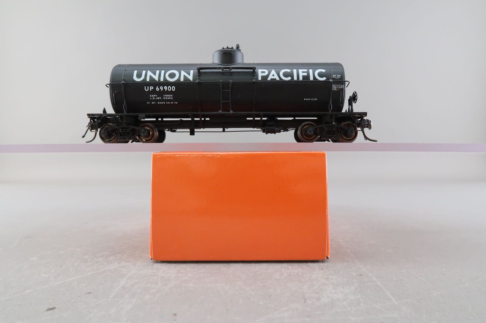 HO Brass Model - OMI 3130 UP Union Pacific 8000 Gallon Single Dome Tank ...